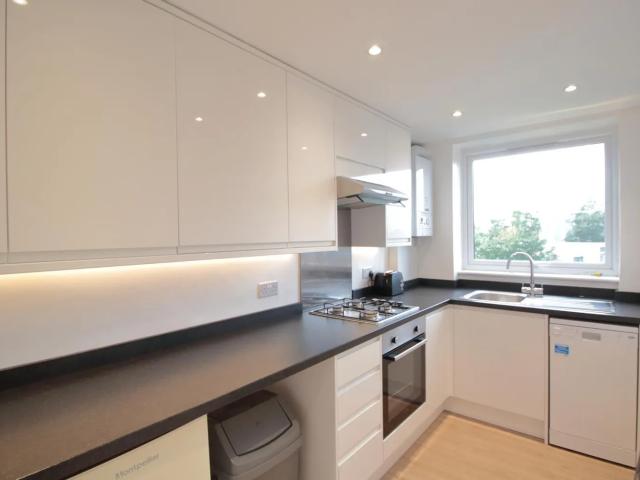 apartment for rent in Kings Avenue, Brixton/Clapham