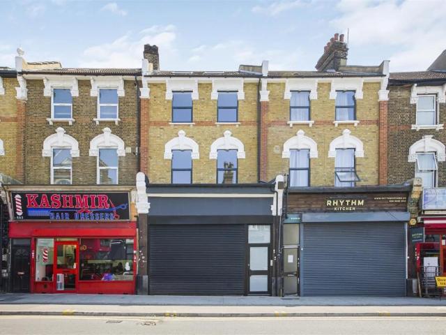 apartment for rent in Hoe Street, E17 9PT