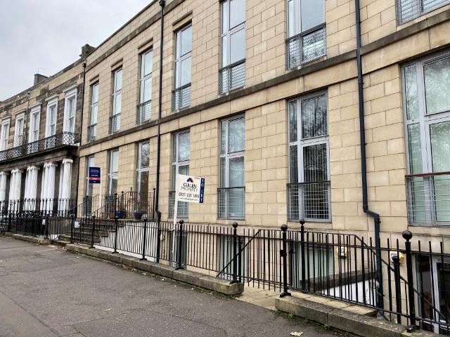 apartment for Rent in Hopetoun Crescent, Broughton, Edinburgh, EH7 4AY