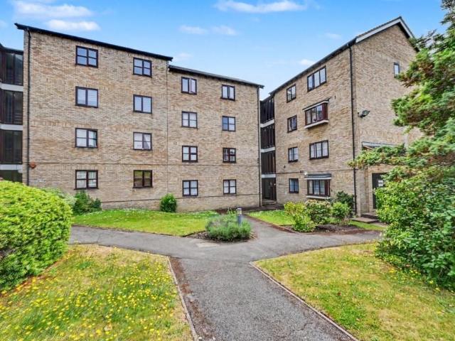 apartment for rent in Hawarden Hill, NW2 7BR