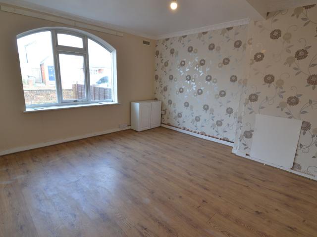apartment for rent in Hawksford Crescent, Wolverhampton