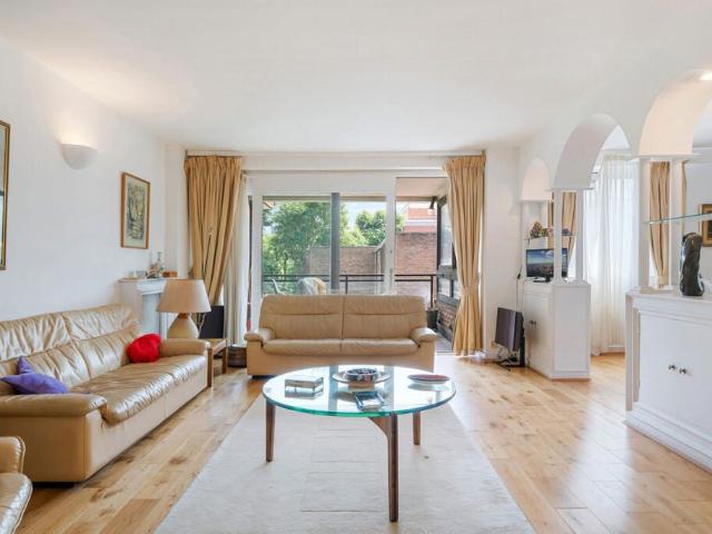 apartment for rent in Hall Road, NW8 9PN