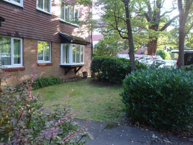 apartment for rent in Hallington Close, GU21 3BN