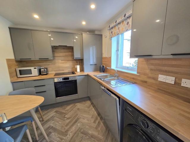 apartment for rent in Hardgate, Aberdeen, AB11 6XQ