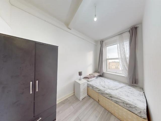 apartment for rent in HARROW ROAD, KENSAL GREEN, NW10