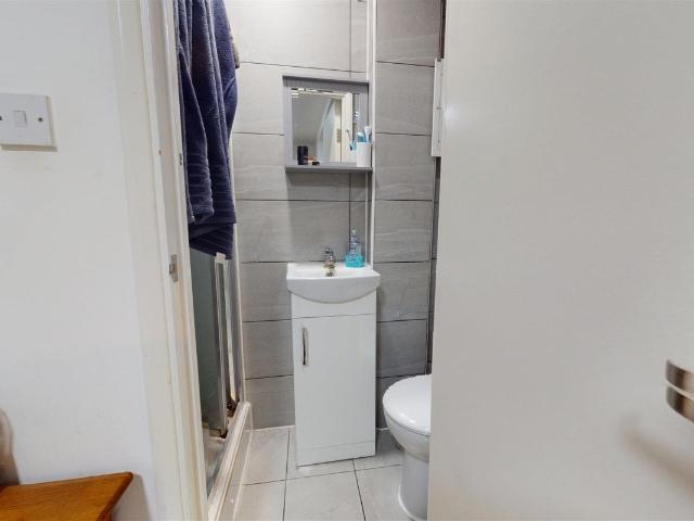 apartment for rent in HARROW ROAD, KENSAL GREEN, London