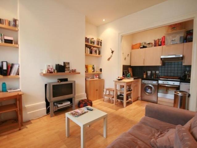 apartment for rent in Hartham Road, N7 9JQ