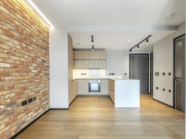 apartment for rent in Hewett Street, Shoreditch