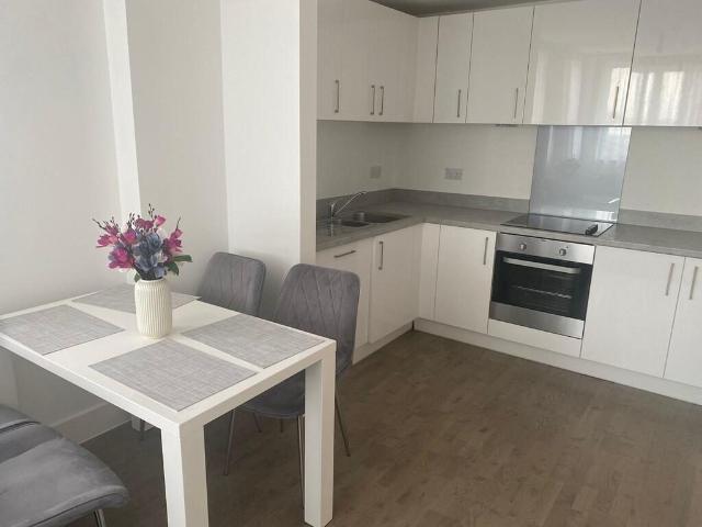 apartment for rent in Healum Avenue, UB2 4WQ