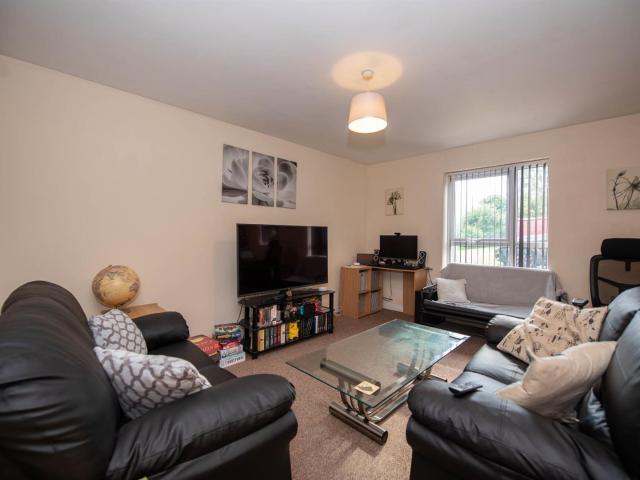 Apartment for rent in Hendon Rise