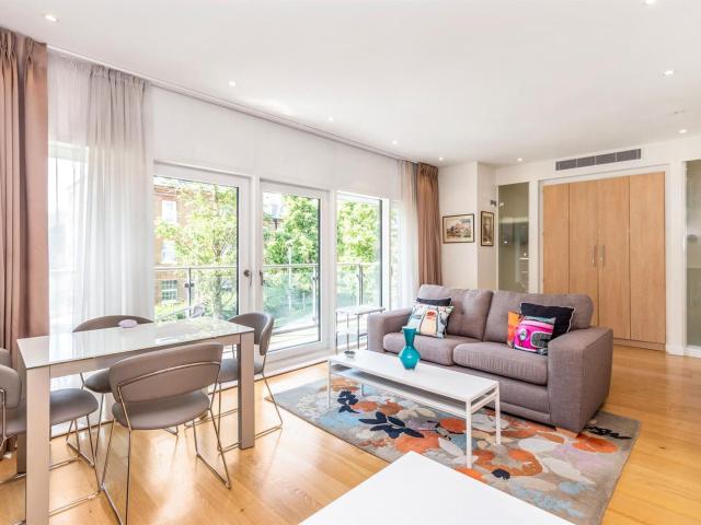 Apartment for rent in Hepworth Court, Grosvenor Waterside, SW1W 8QP