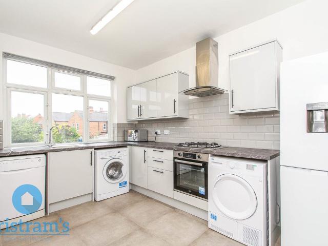 apartment for rent in High Road, NG9 2LH