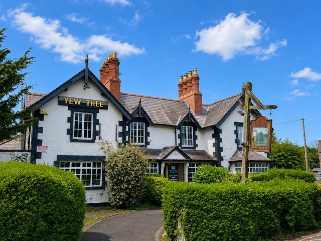 apartment for rent in High Street, Gresford, Wrexham
