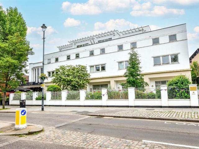 apartment for rent in High Street, HP4 2BT