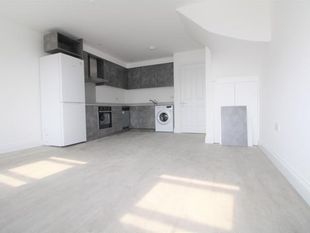 apartment for rent in High Street, Penge, SE20