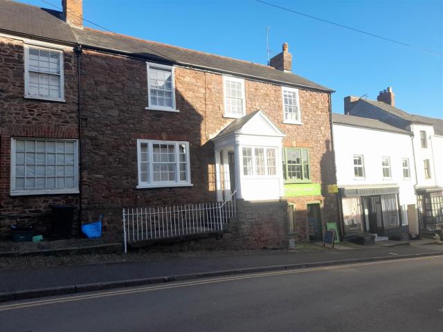 Apartment for rent in High Street, Wiveliscombe, Taunton