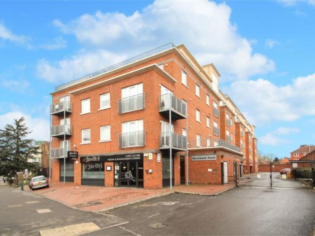 apartment for rent in High Street, Uxbridge, UB8