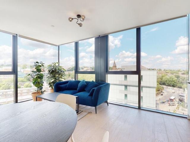 1 bedroom flat to rent on Highgate Hill, London