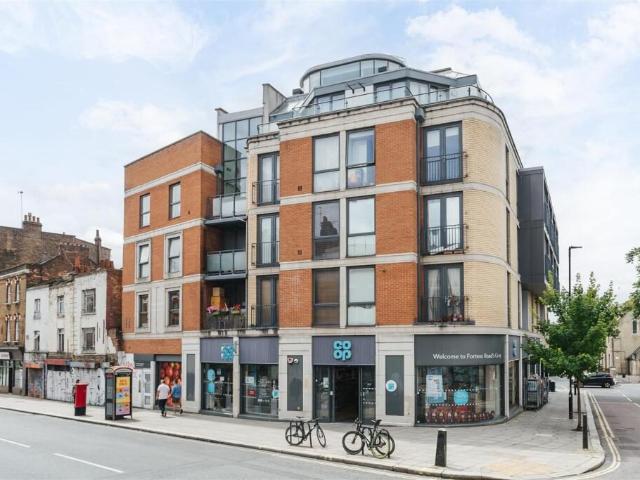 apartment for rent in Highgate Road, NW5 1AS