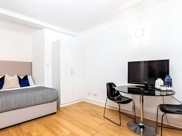 Apartment for rent in Hill Street, Mayfair W1J