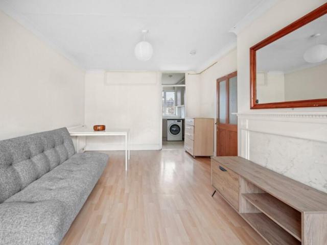 apartment for rent in Hillingdon Street, SE17 3JD