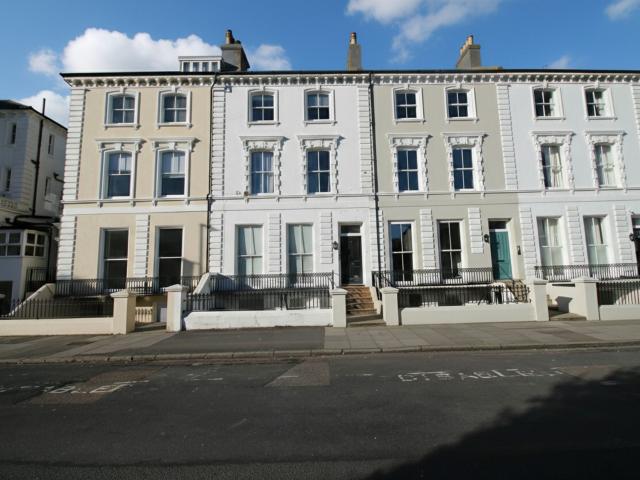 apartment for rent in Hyde Gardens, BN21 4PN