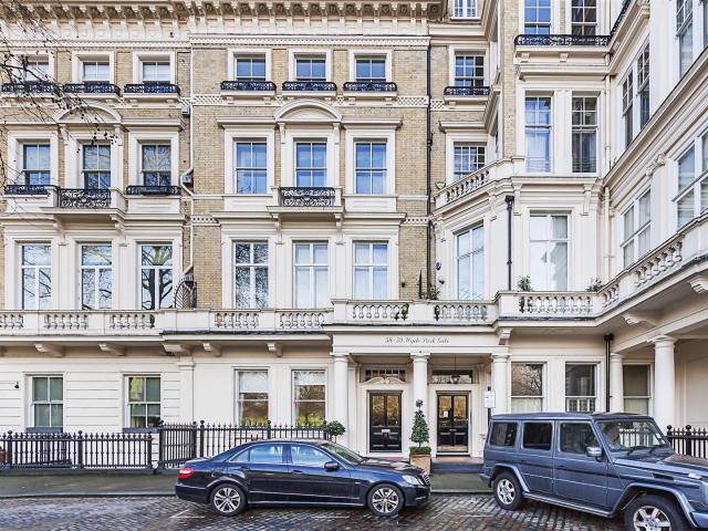 apartment for rent in Hyde Park Gate, South Kensington, SW7