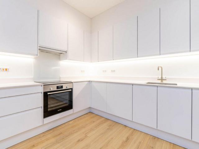 apartment for rent in Inglis Road, W5 3BZ