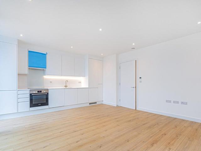 apartment for rent in Inglis Road, W5 3BZ