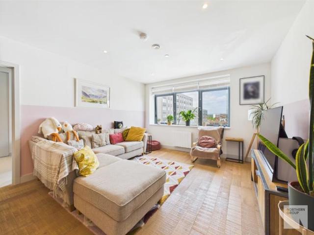 apartment for rent in One Vesta Street. New Islington