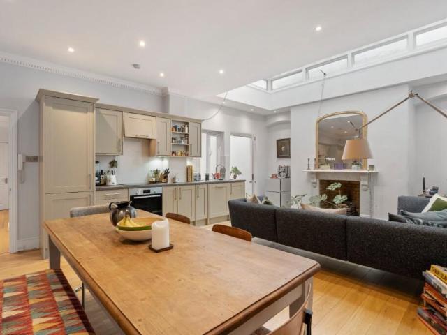 apartment for rent in Onslow Gardens, SW7 3PY