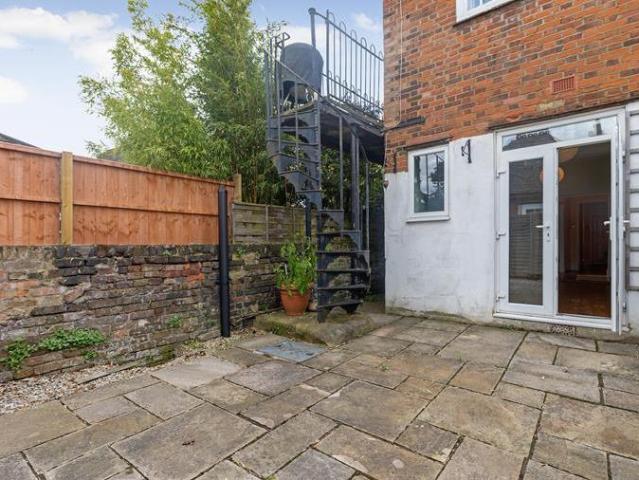 apartment for rent in Oakhill Road, SW15