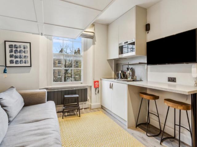 apartment for rent in Oakley Square, NW1 1NH