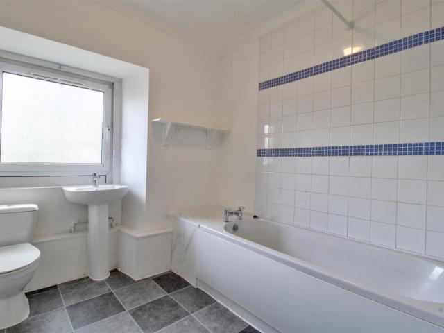 apartment for rent in Office Street, CF39 9AH