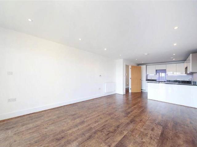 apartment for rent in Osiers Road, SW18 1HG