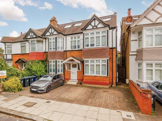 apartment for rent in Loveday Road, London, W13