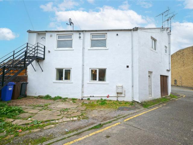 apartment for Rent in Lower Croft Street, Earby, Barnoldswick, Lancashire, BB18 6QL