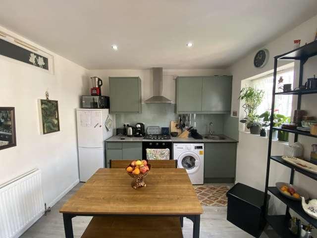 Apartment for rent in Loxford, London