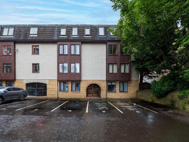 apartment for rent in Lochrin Place, EH3 9RB