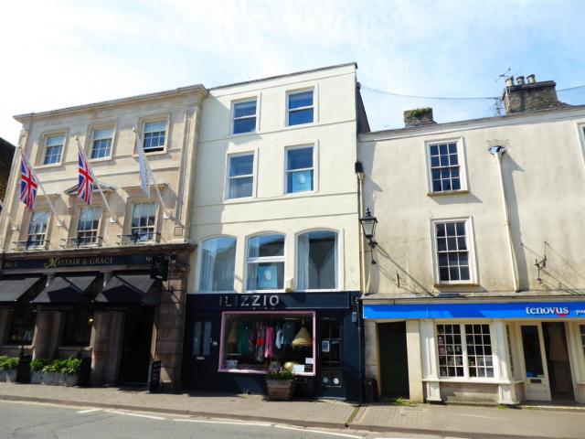 apartment for rent in Long Street, Tetbury
