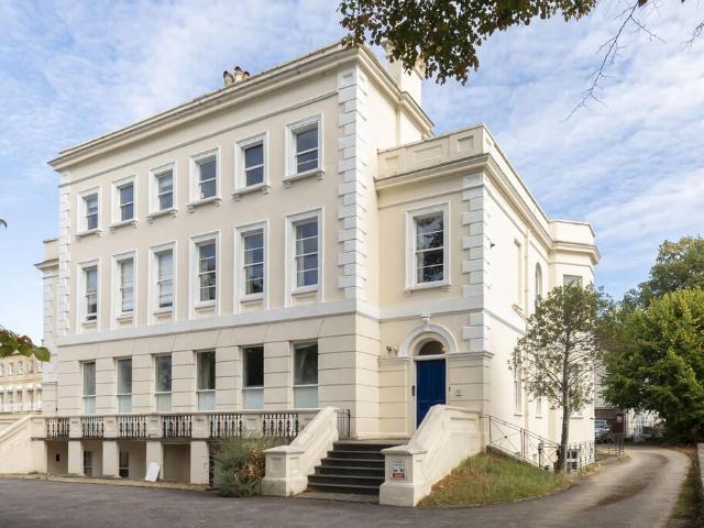 apartment for rent in London Road, GL52 6DY