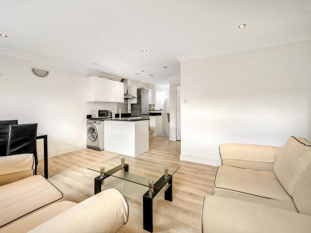 apartment for rent in London SW10 0QD Lots Road