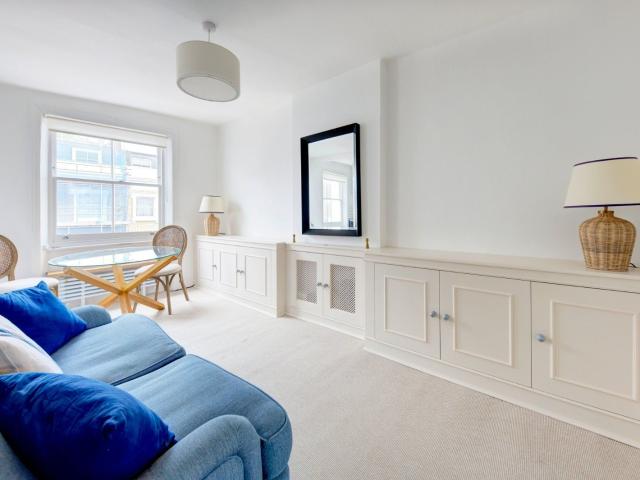 apartment for rent in London W2 5QR Chepstow Road, Notting Hill