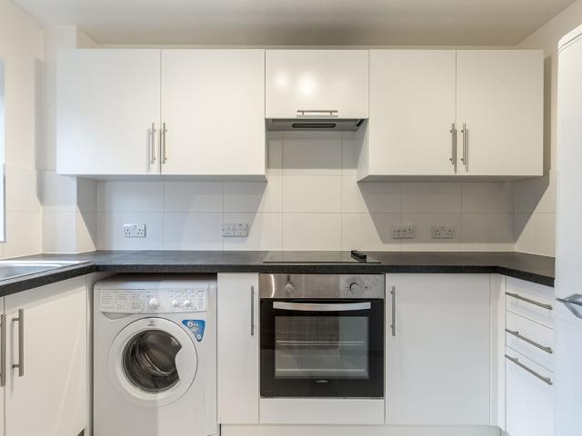 apartment for rent in Lambert Court, Bushey Grove Road Bushey Bushey