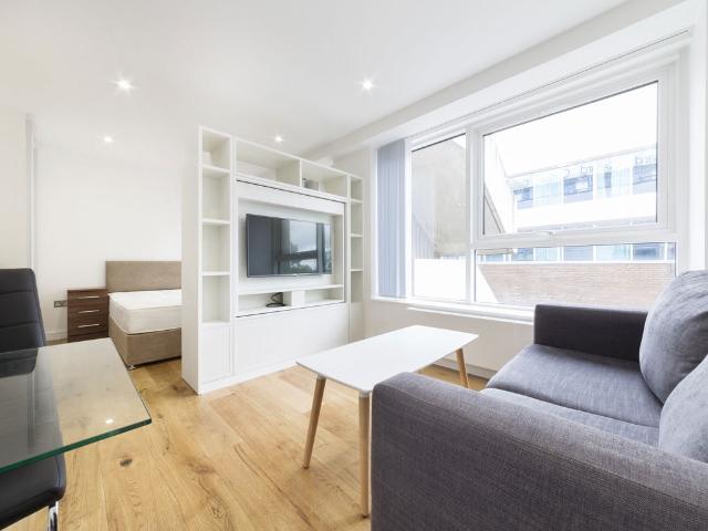 apartment for rent in Lampton Road, Hounslow