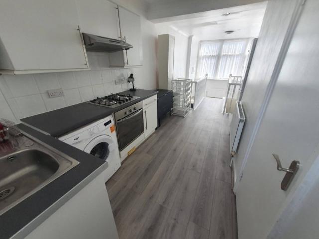 apartment for rent in Leywick Street, Ground FLoor, London