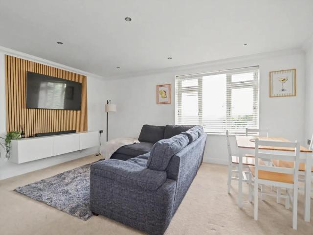 apartment for rent in Linthorpe House, Linthorpe Road Poole BH15 2JU