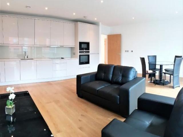 apartment for rent in Lismore Boulevard, Colindale, NW9