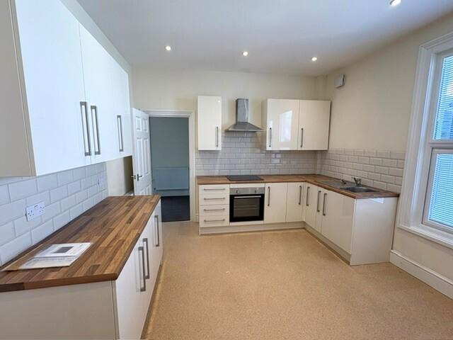 apartment for rent in Lushinton Road, Eastbourne