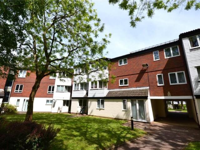 apartment for rent in Mount Lane, RG12 9AB